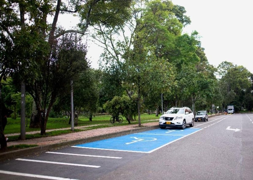 Así funcionan las zonas de parqueo pago en Bogotá - Autodigital