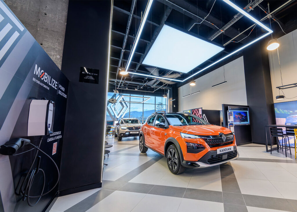 Renault RNLT el Primer Showroom Inmersivo de la marca es inaugurado en ...